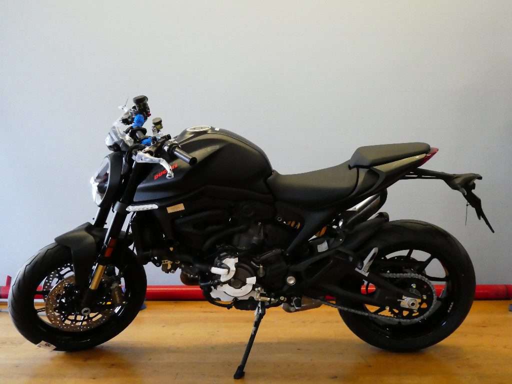 Ducati Monster 937PLUS