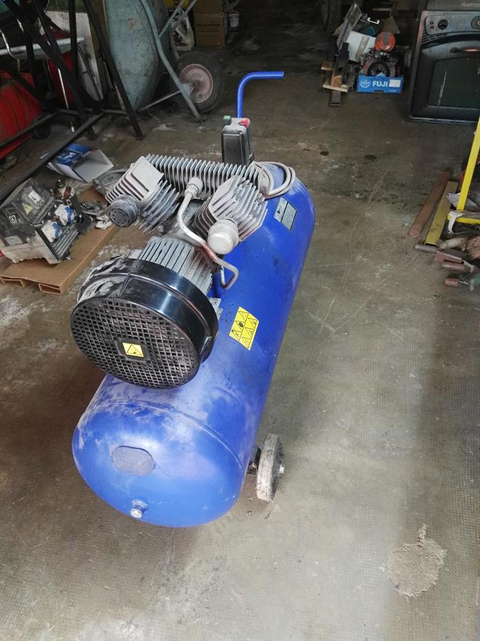 COMPRESSORE CECCATO 100 LITRI TRIFASE