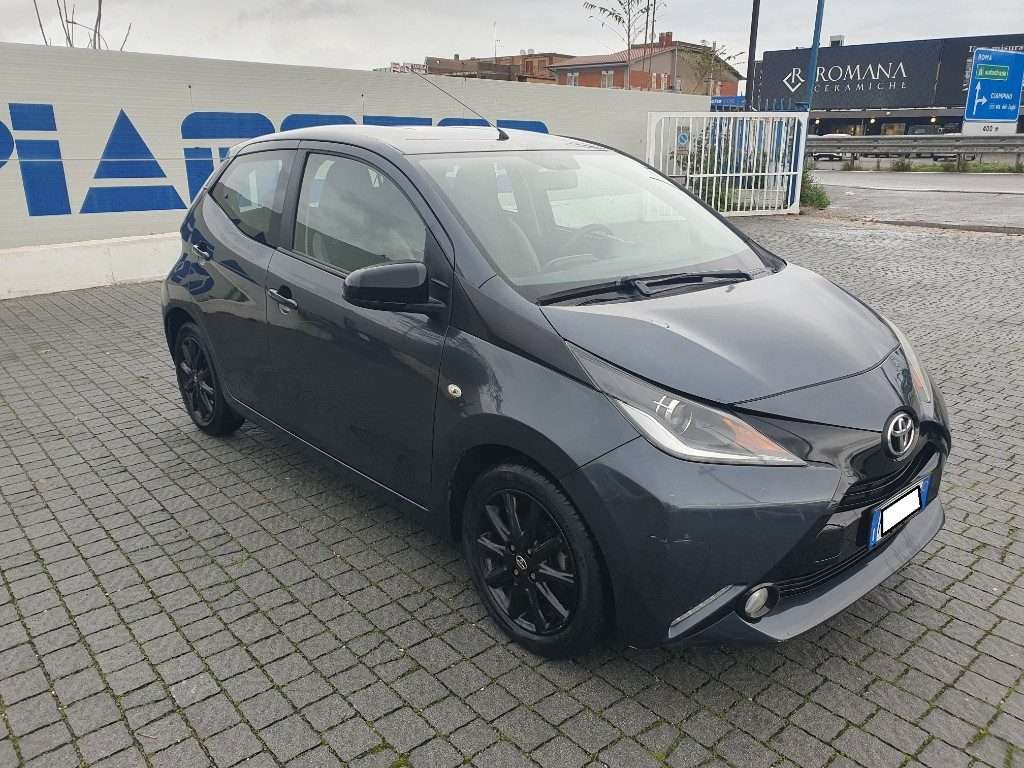 Toyota Aygo1.0 VVT-i 69 CV 5 porte x-cite GPL LEGGI NOTE