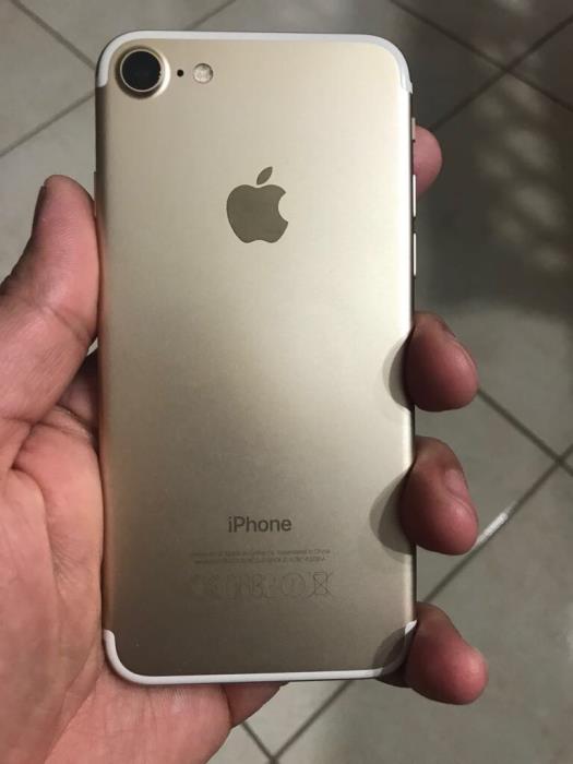 IPHONE 7 GOLD 32 GB