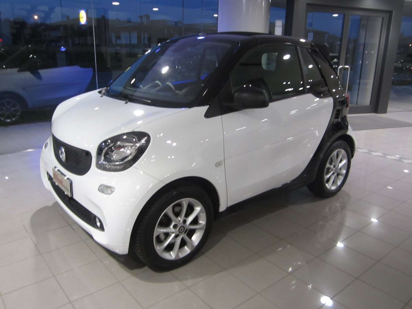 smart forTwoFortwo Cabrio 1.0 71cv twinamic