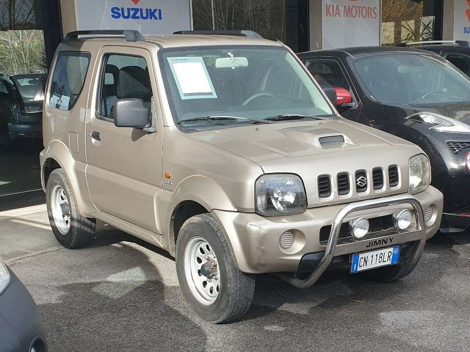 Suzuki JimnyJimny 1.5diesel 4wd Unicoproprietario Neopatentati