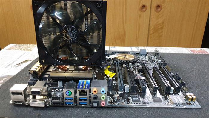 PC GAMING MOTHERBOARD ASUS Z97A