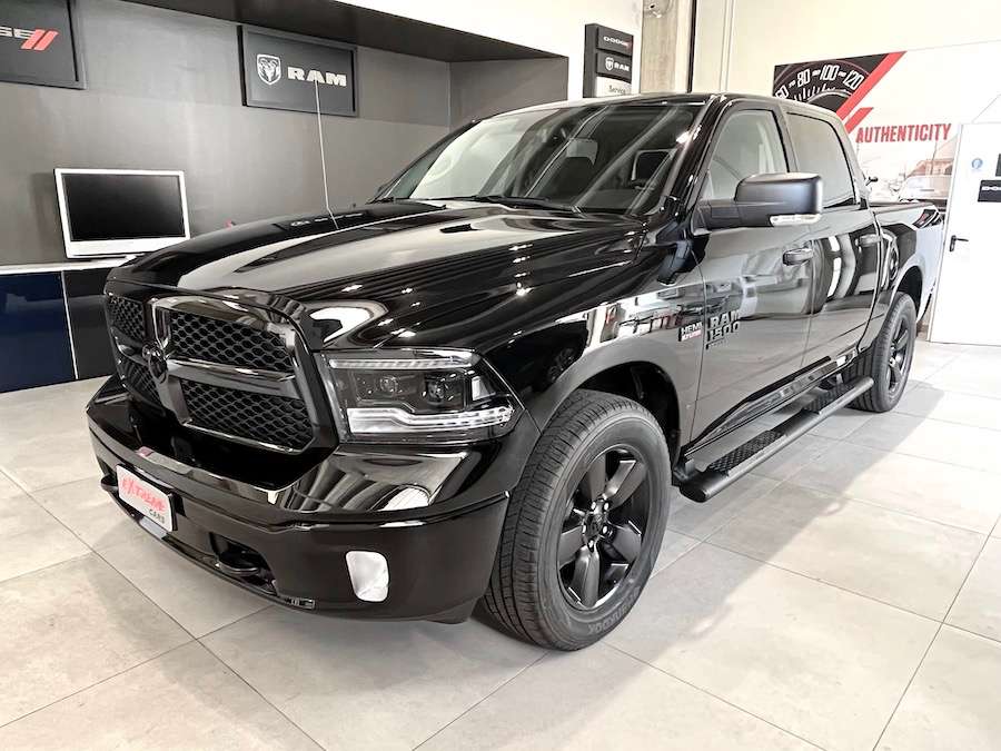 RAM 1500CLASSIC SLT BLACK 2023 Pronta consegna