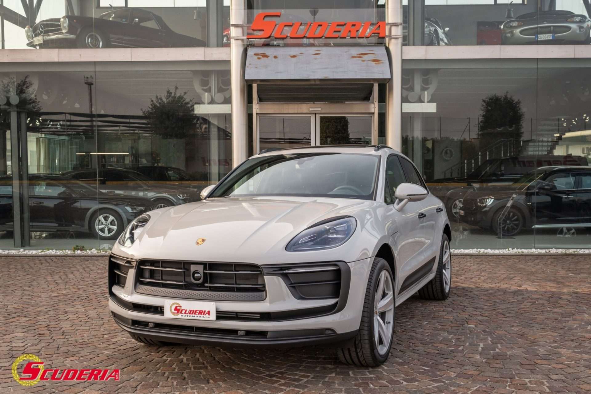 Porsche Macan2.0 Tetto, Sport Chrono, Adapt. Cruise