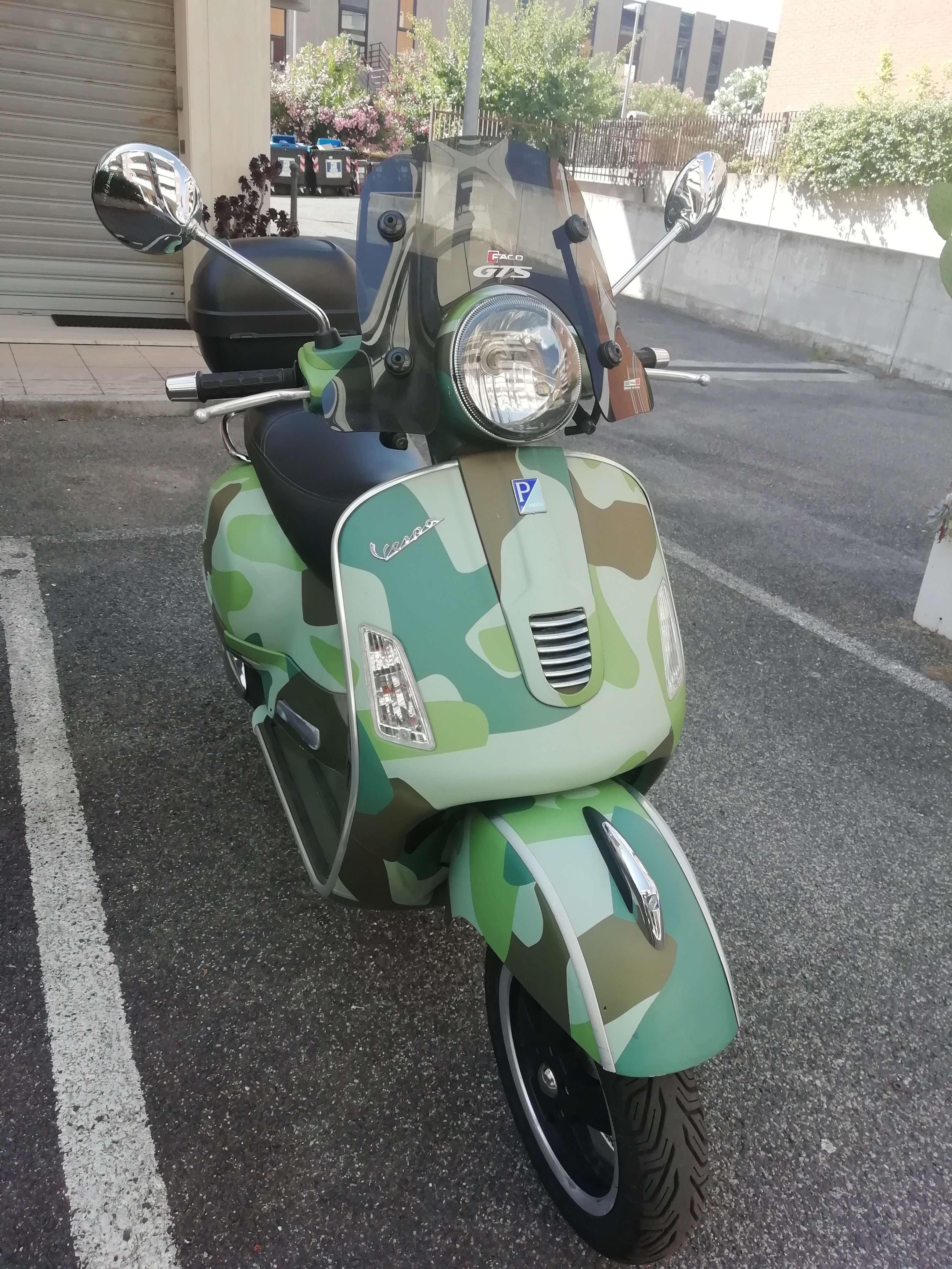 Vespa GTS Super 300