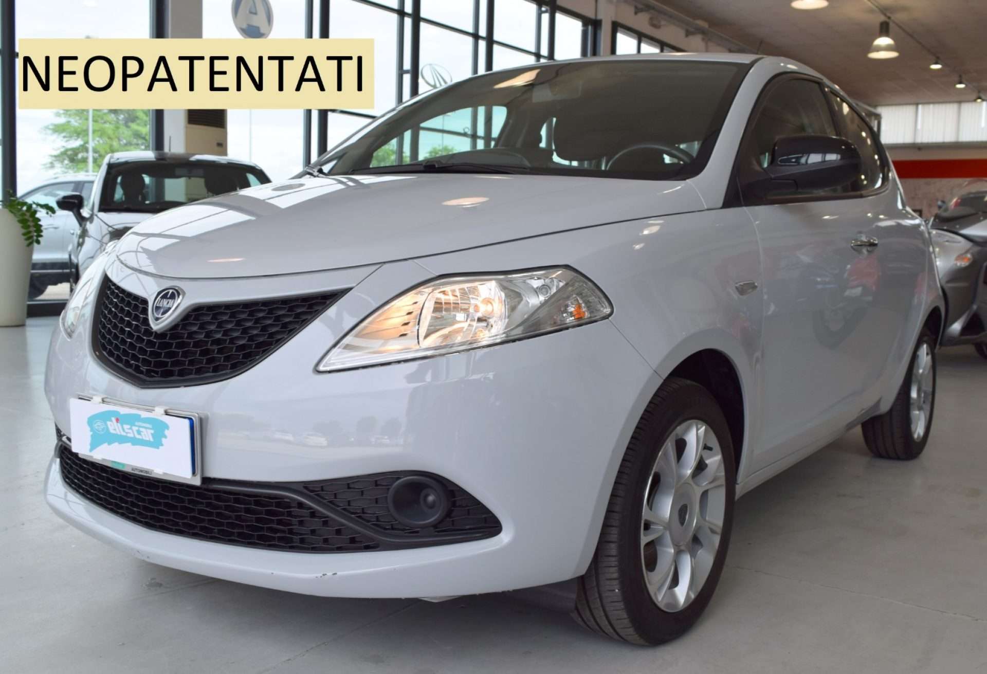 Lancia Ypsilon1.2 69 CV 5 porte