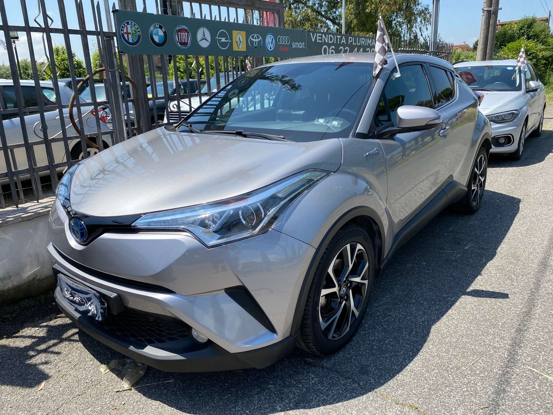 Toyota C-HR1.8h Style 2wd cvt my19 CERCHIO 18. IBRIDA NAVI