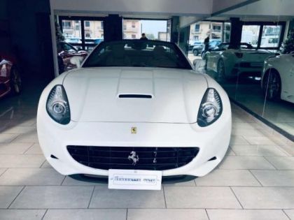 FERRARI California DCT UFFICIALE ITALIANA SCUDETTI-CARBOCERAMICI