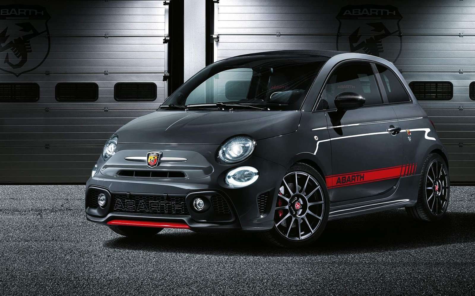 Abarth 695XSR Yamaha Limited Edition 165cv