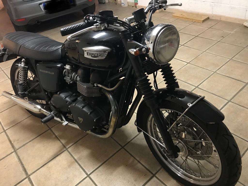 Triumph Bonneville T100