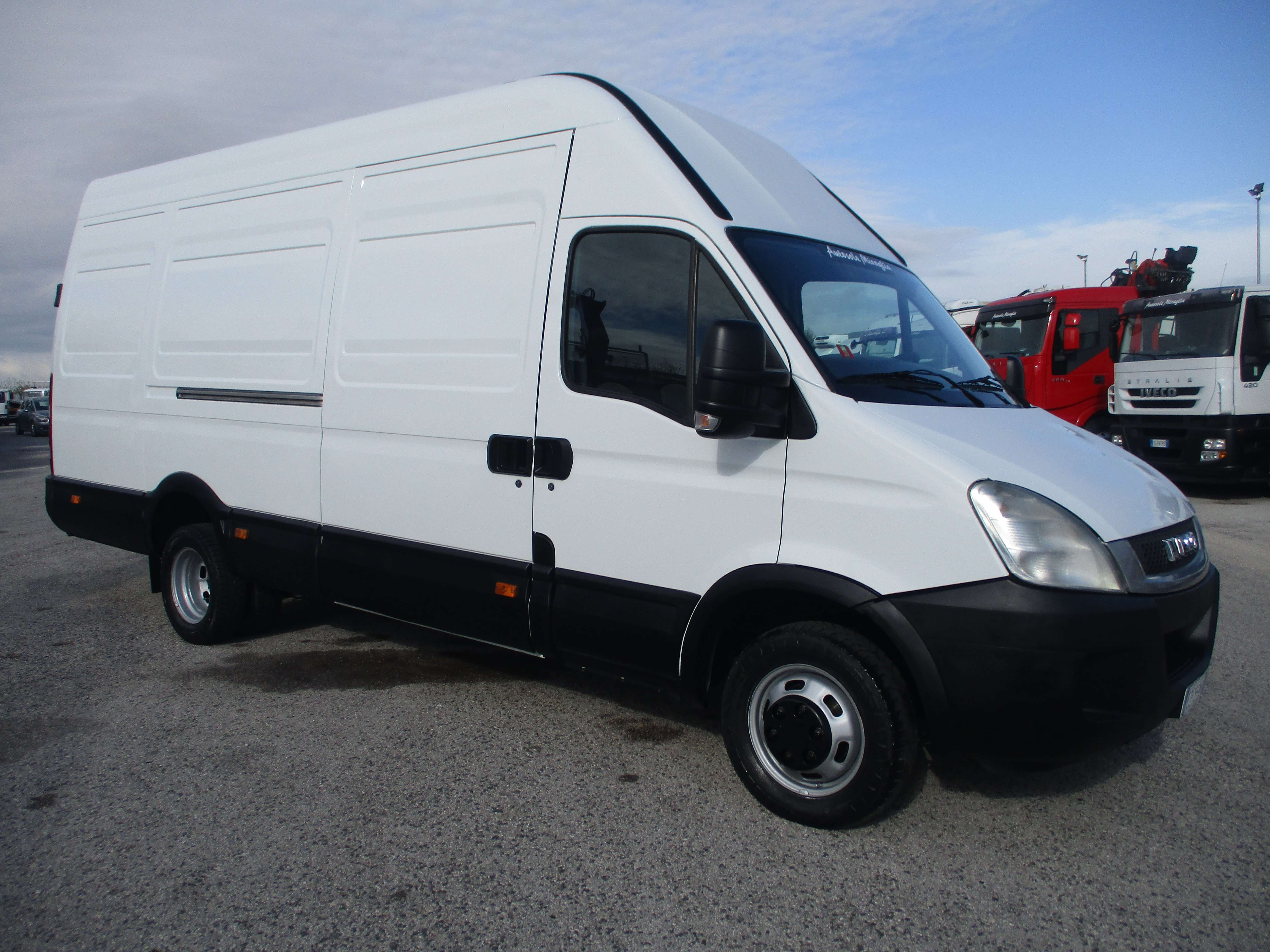 Iveco Daily35 C 18 3000 180CV E4 MAXI H3 PASSO 4100