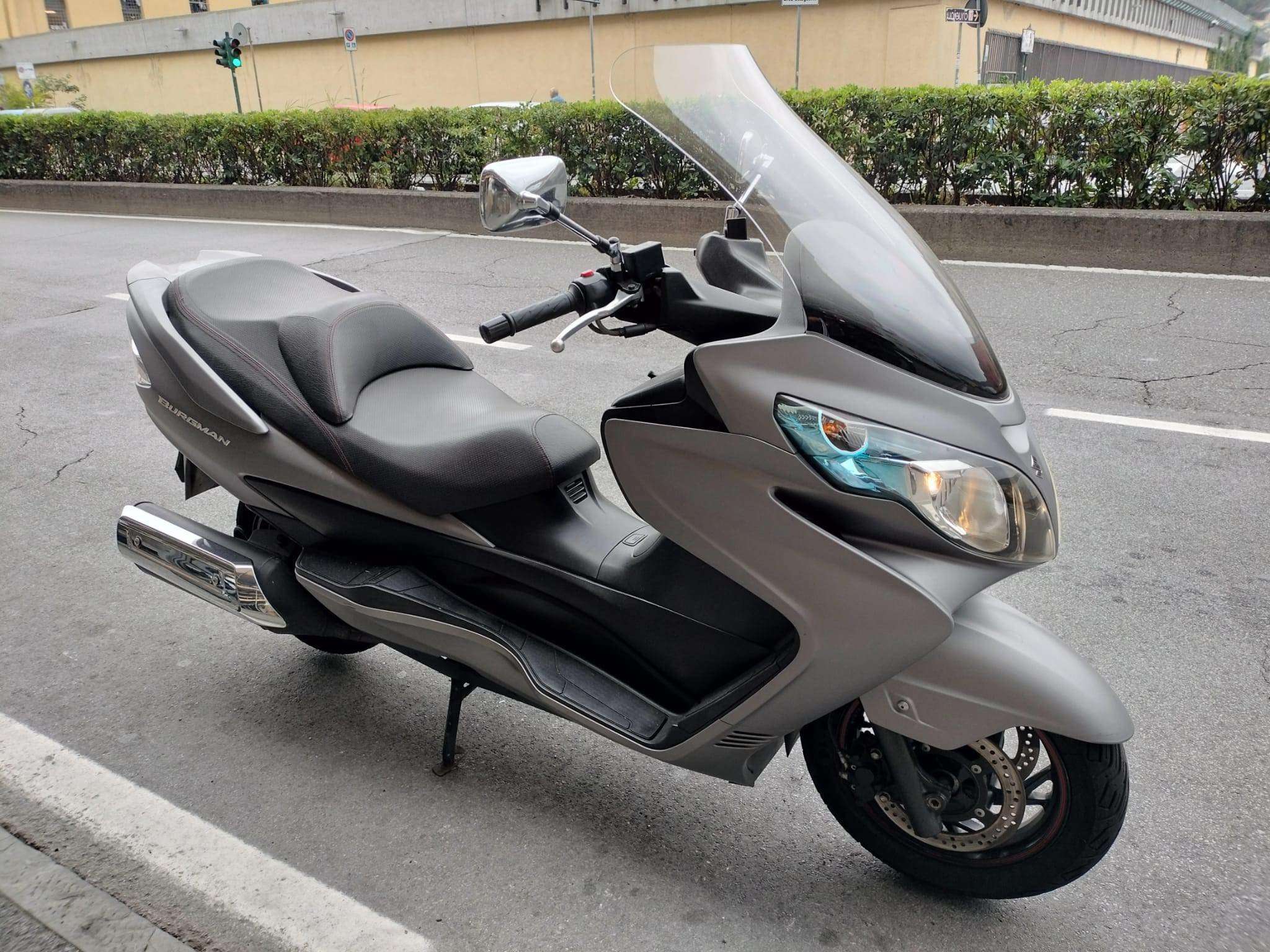 Suzuki Burgman 25012 MESI GARANZIA GOMMATO TAGLIANDATO