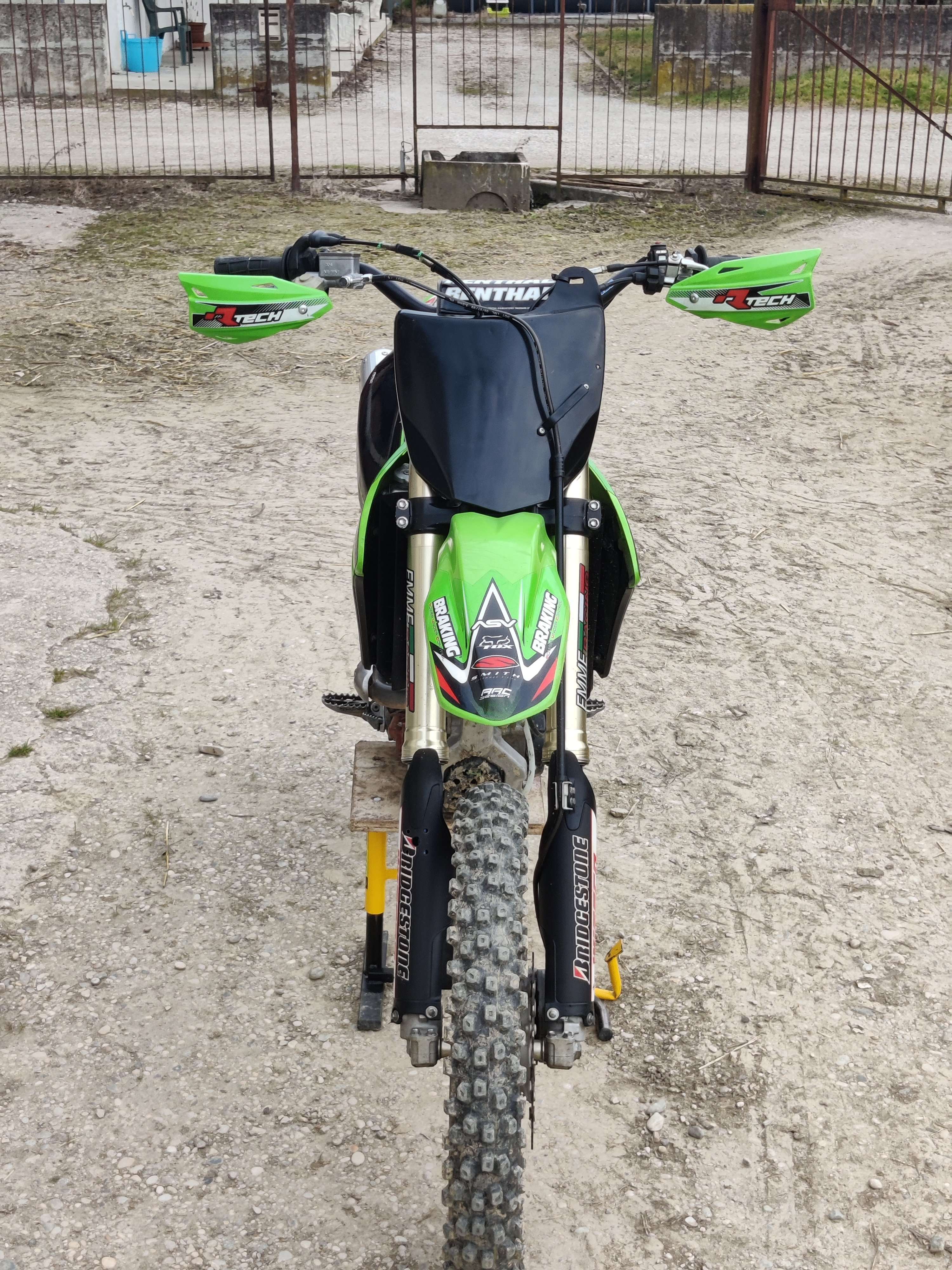 Kawasaki KX 250kxf 250 4 tempi