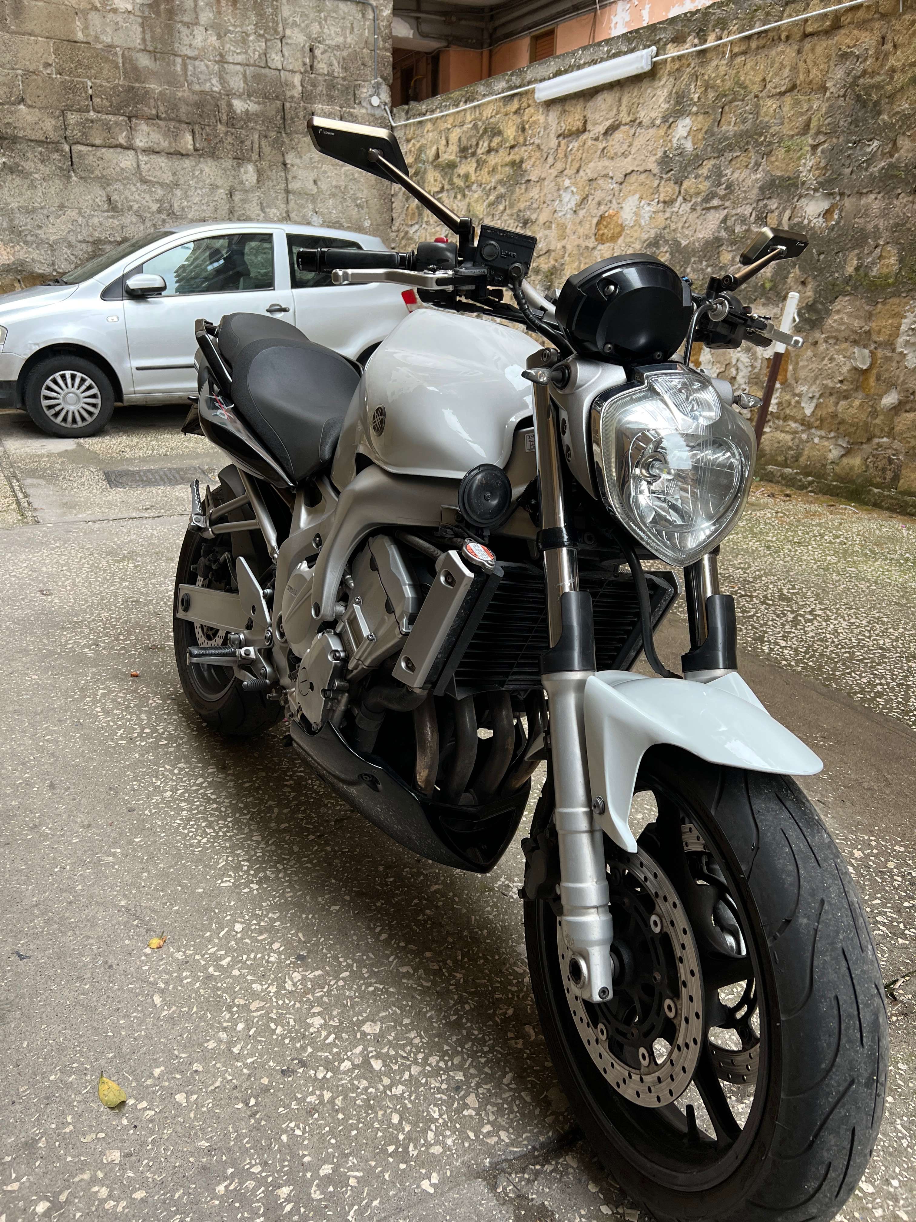 Yamaha FZ 6