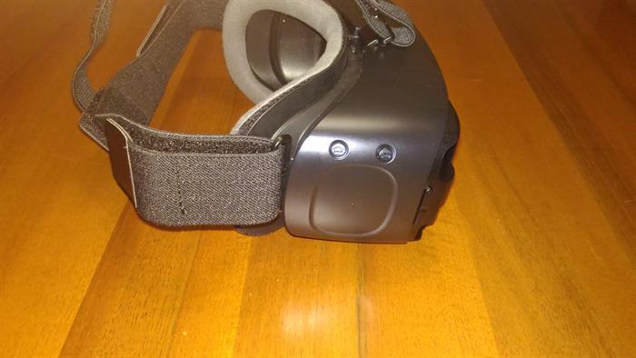 SAMSUNG GEAR VR (2016)