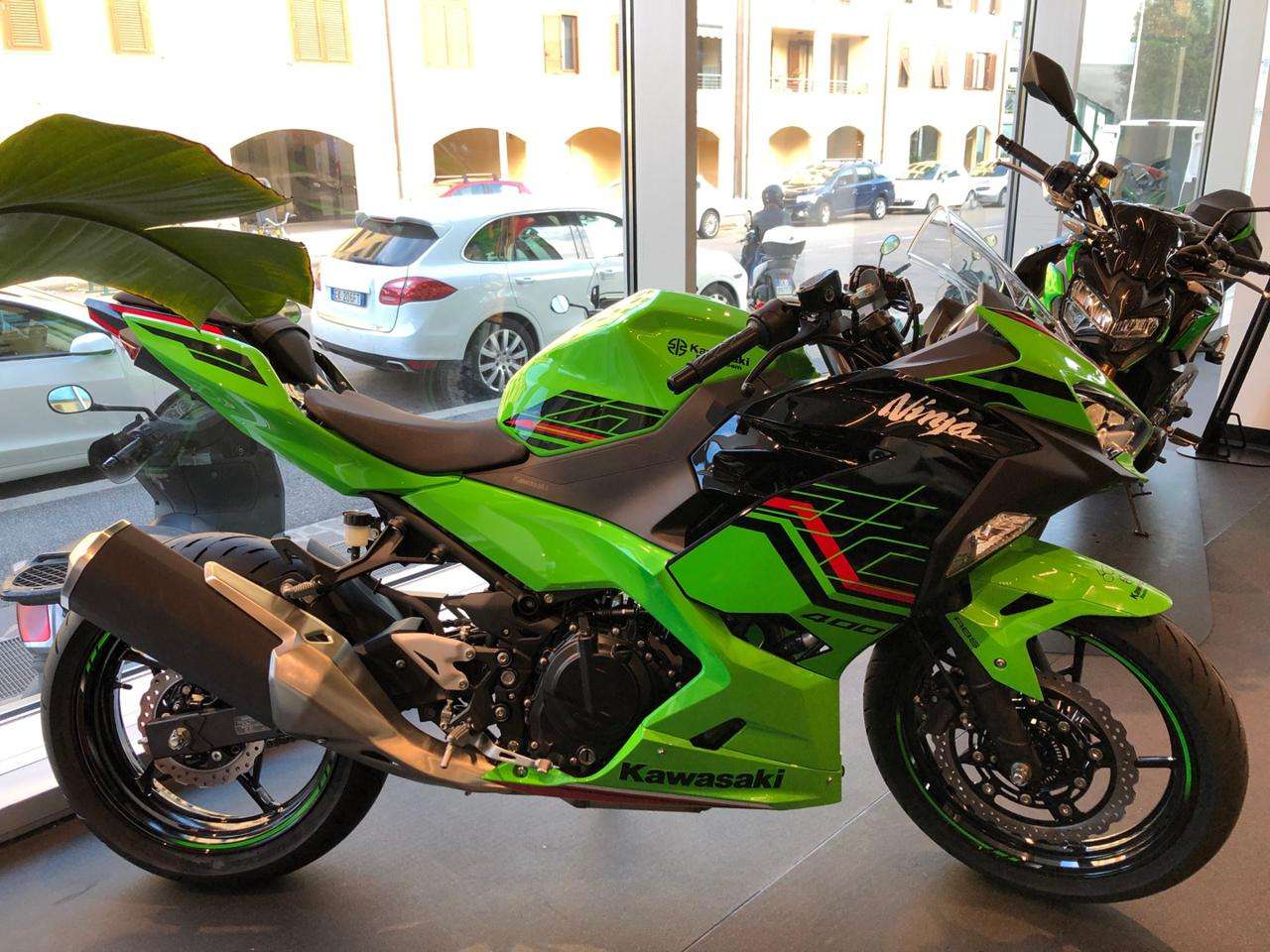 Kawasaki Ninja 4002023