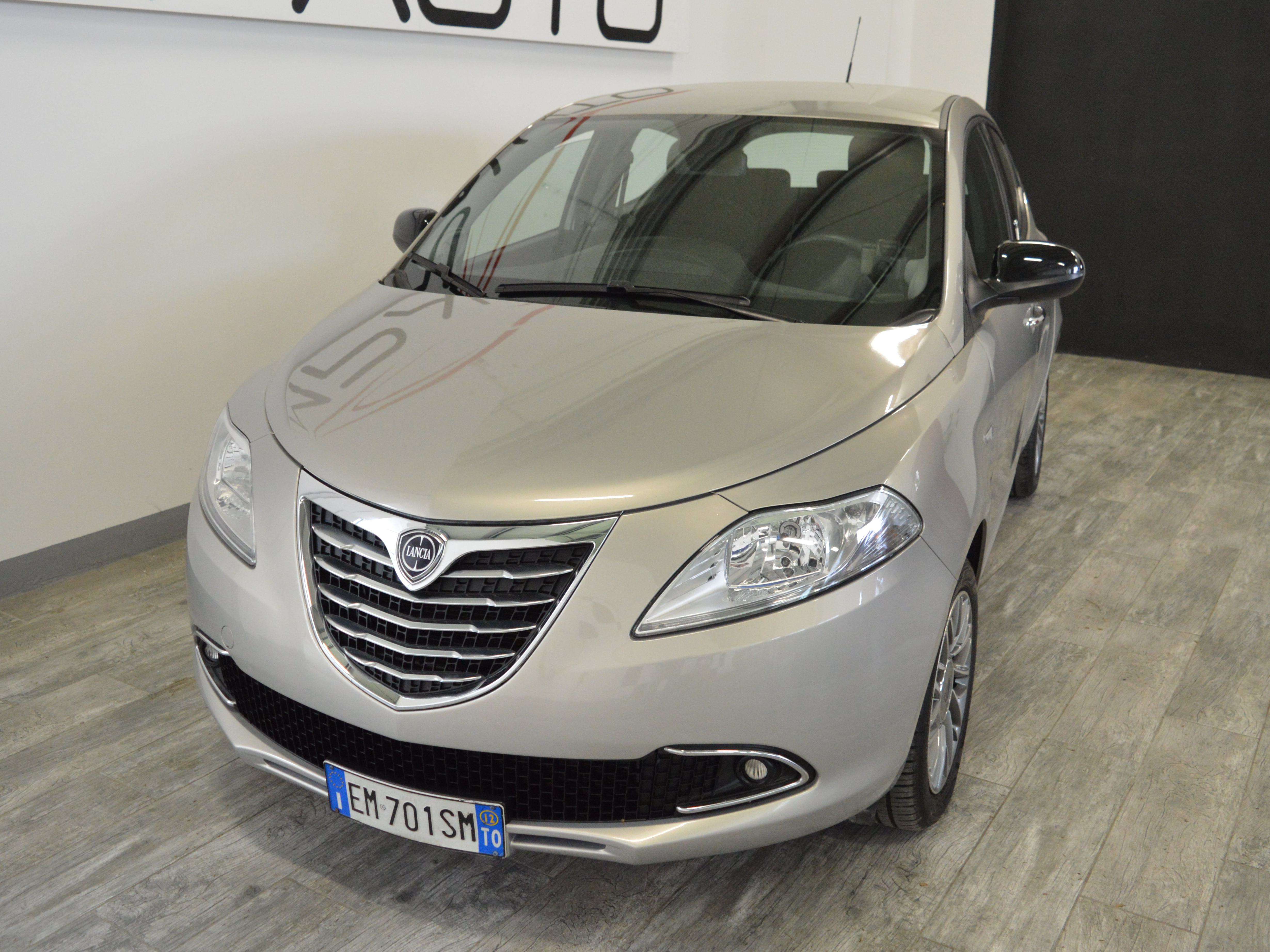 Lancia YpsilonYPSILON 0.9  TWINAIR 85 CV  S&S PLATINUM