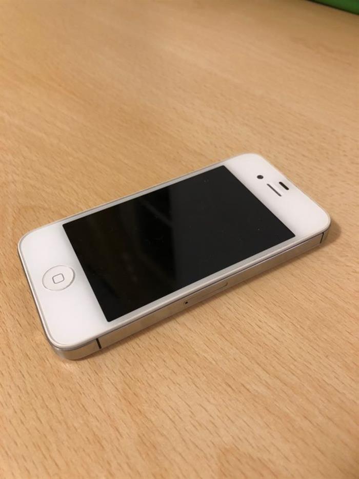 IPHONE 4 S 16GB