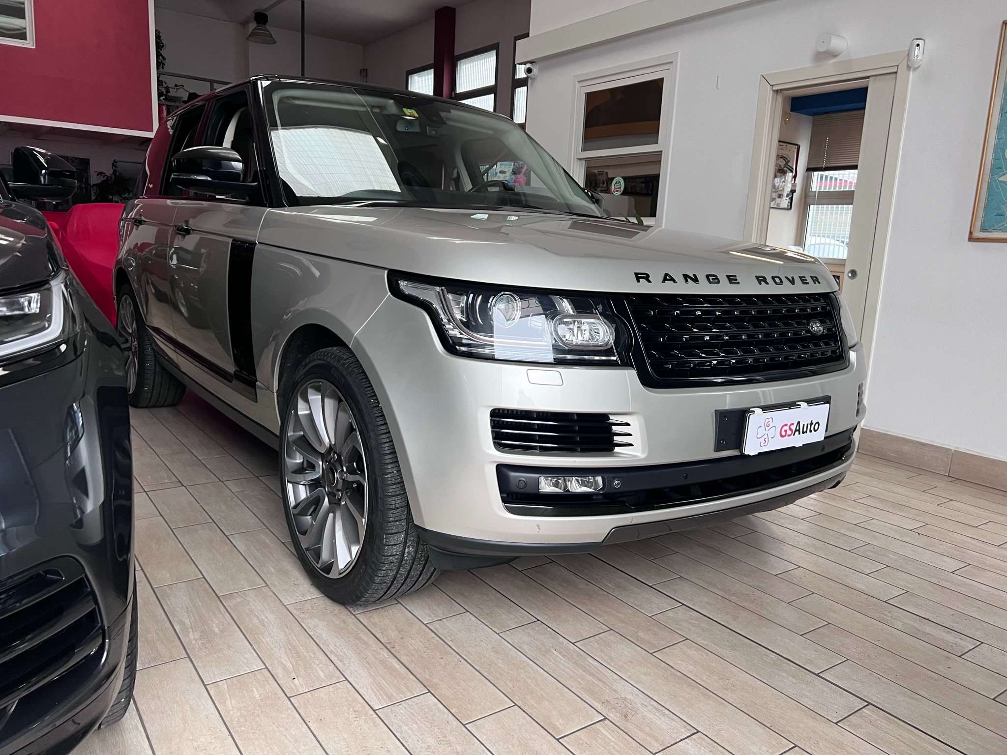 Land Rover Range RoverRange Rover 4.4 sdV8 Vogue auto