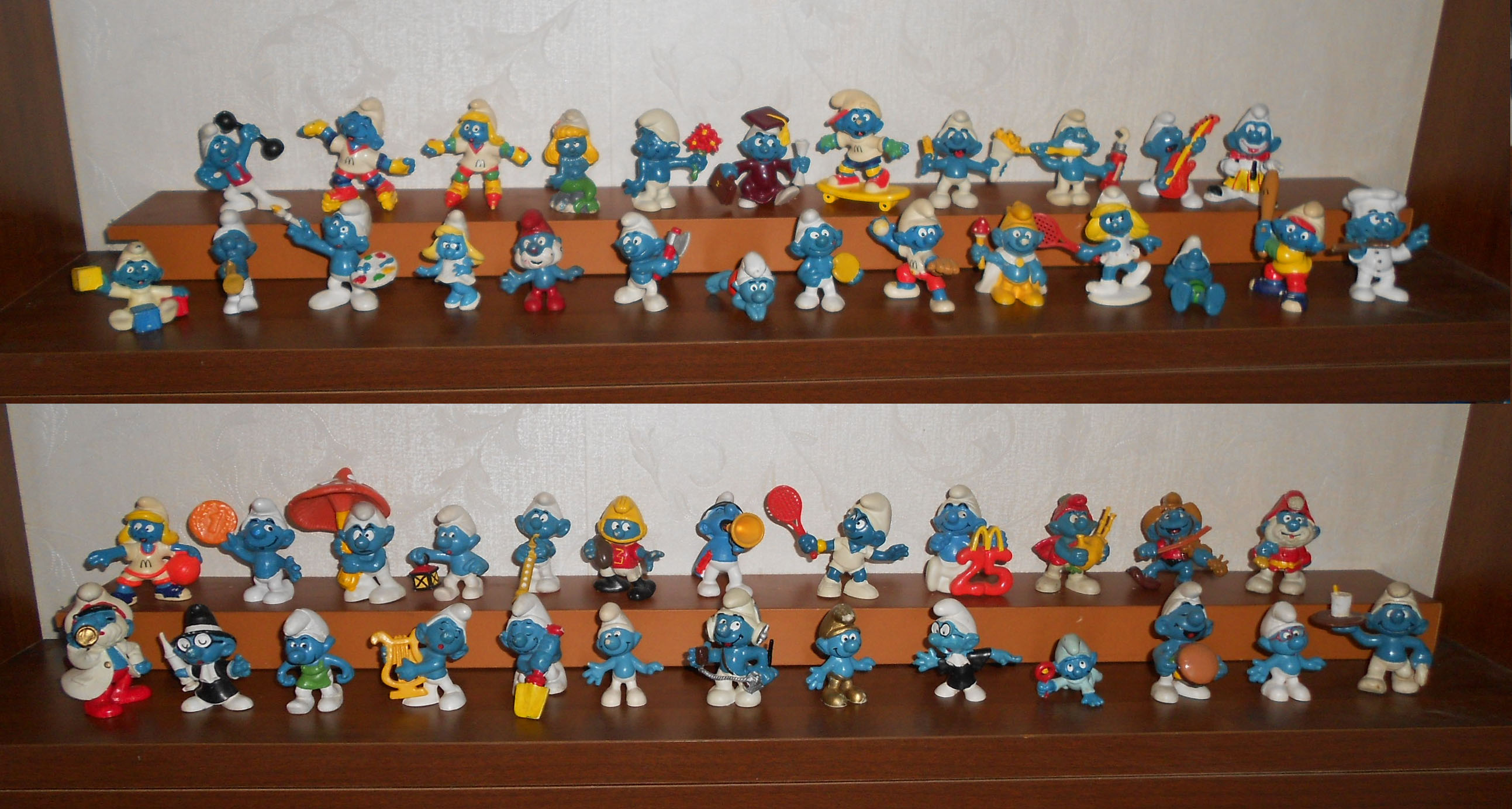 LOTTO DI 50 PUFFI SMURFS