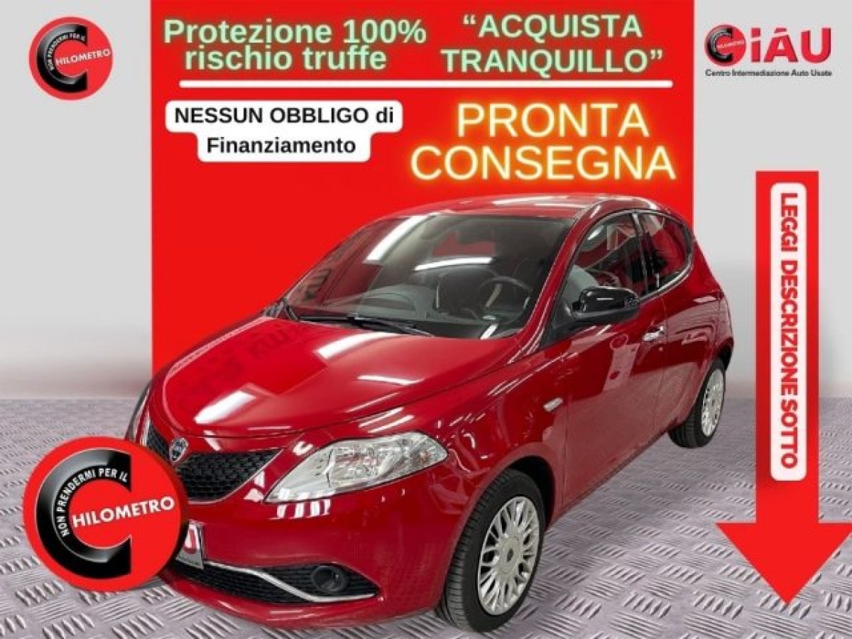 LANCIA Ypsilon 3ª serie Ypsilon 1.2 69 CV 5 porte Silver