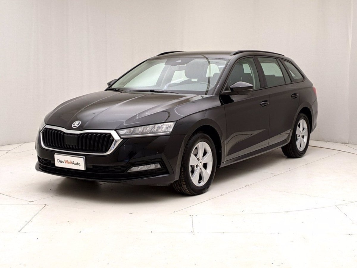 SKODA Octavia 4ª serie Octavia 2.0 TDI EVO SCR Wagon Ambition