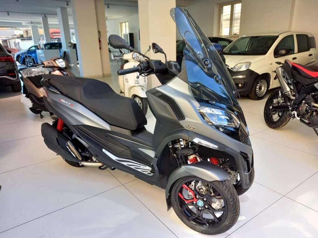 Piaggio MP3 400 S