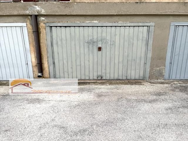 Garage in vendita a siracusa tunisi