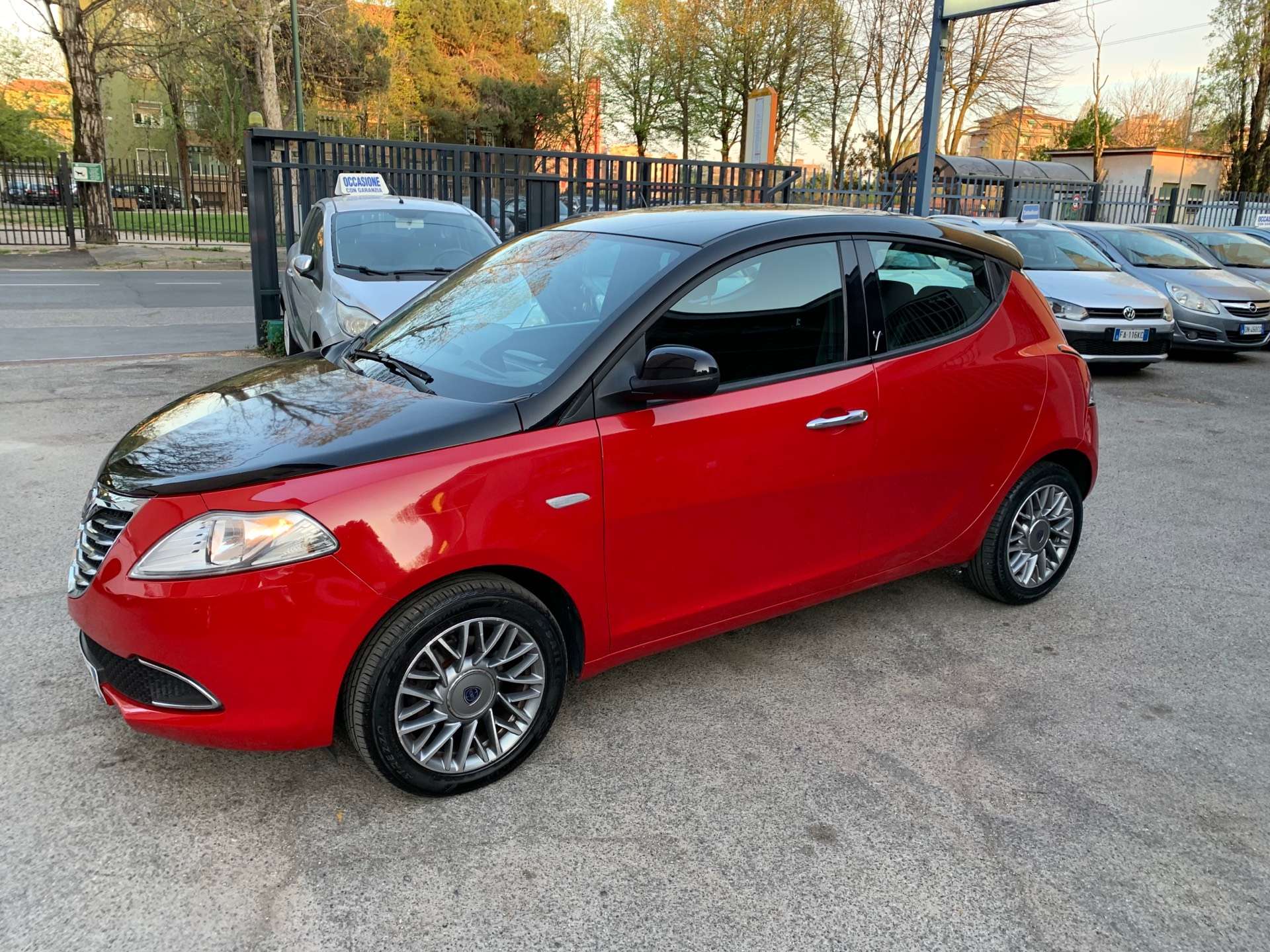 Lancia Ypsilon1.2 8v Silver S&S *OK NEOPATENTATI*