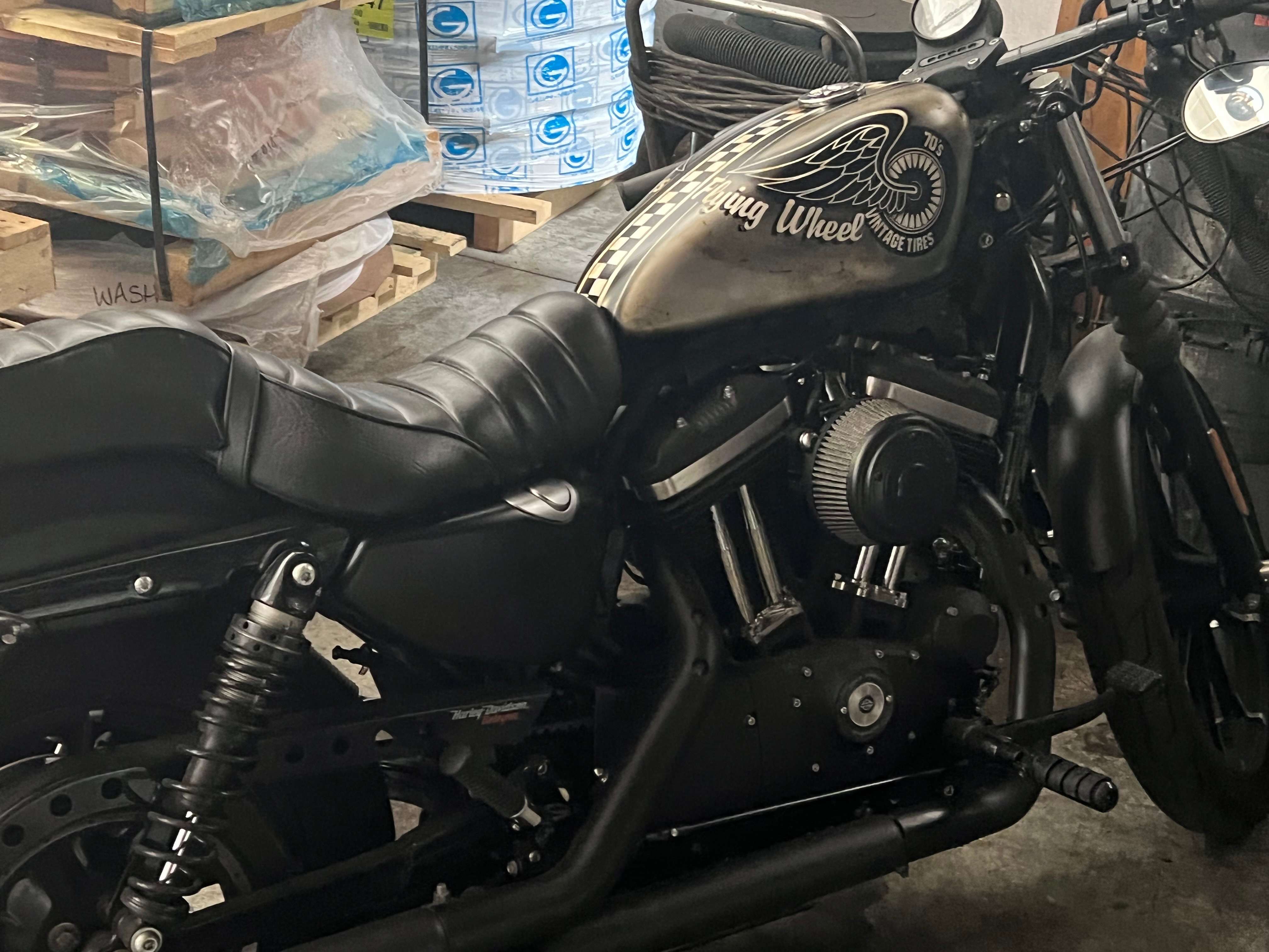 Harley-Davidson Iron 883Harley 883