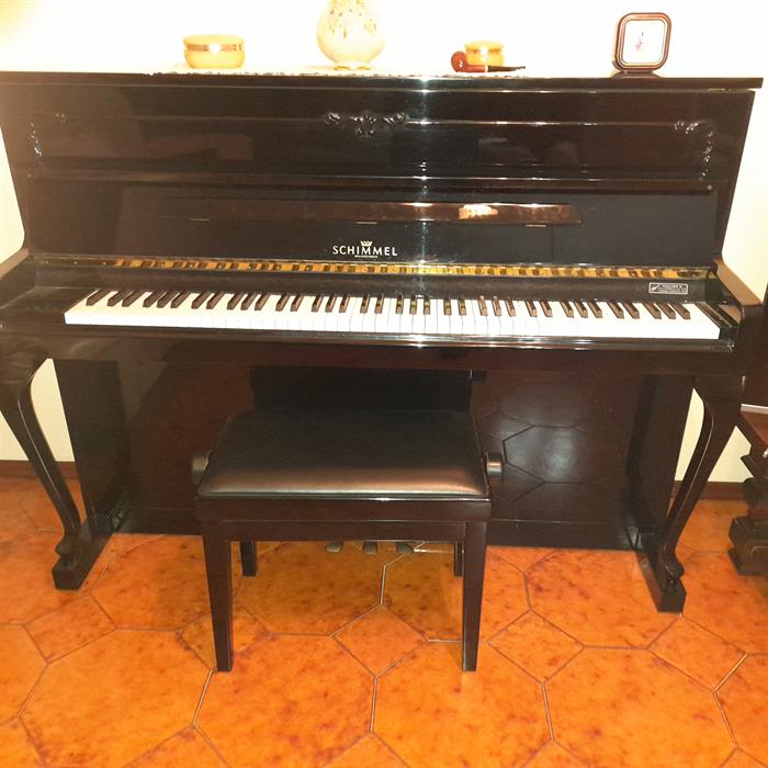 PIANOFORTE VERTICALE SCHIMMEL