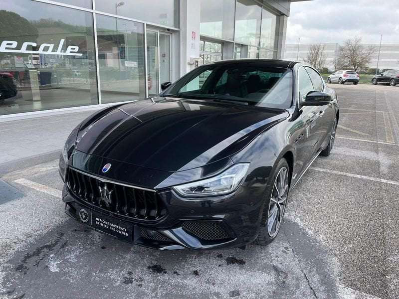 Maserati Ghibli330 CV MHEV GT