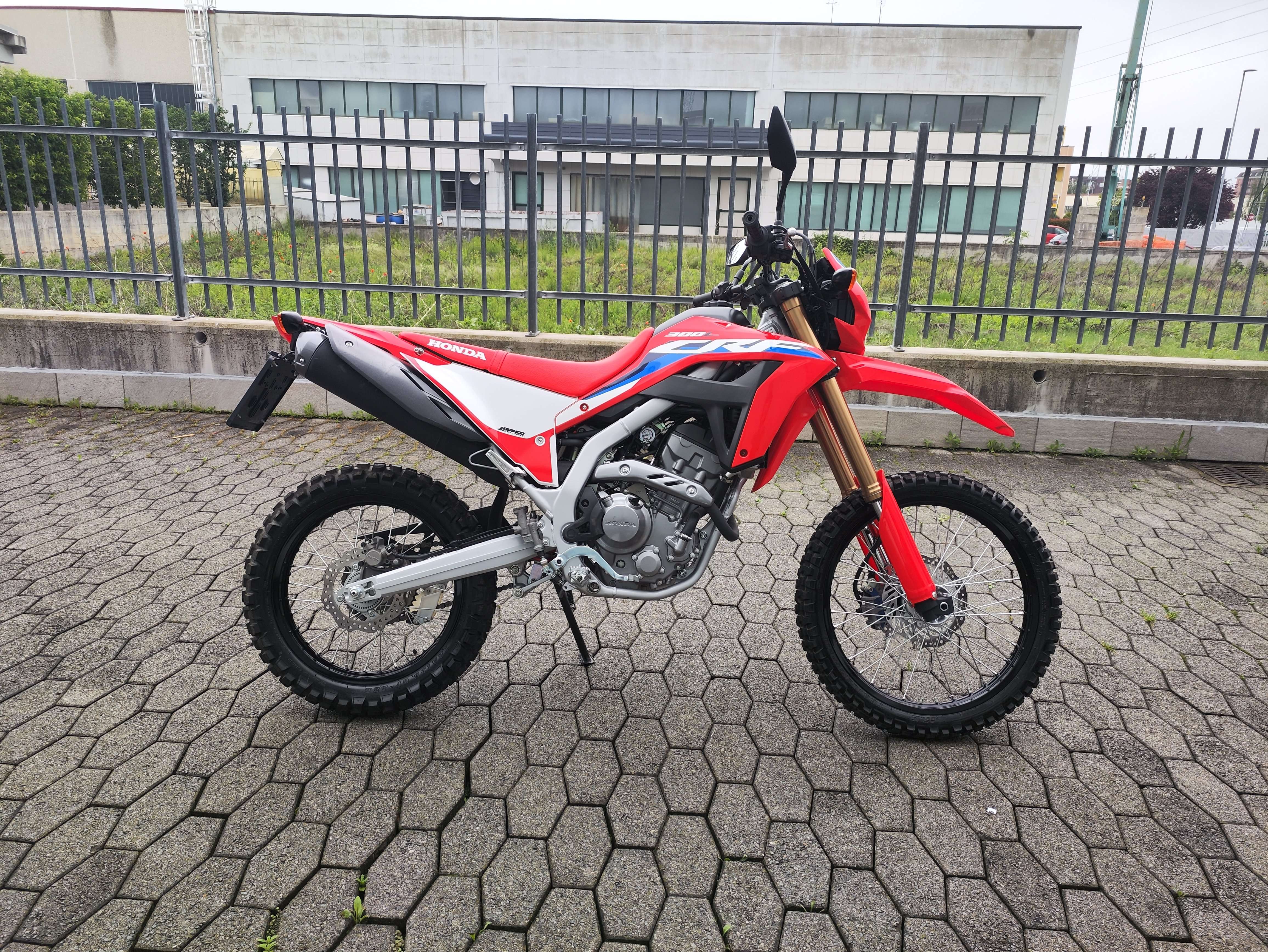 Honda CRF 300 LABS