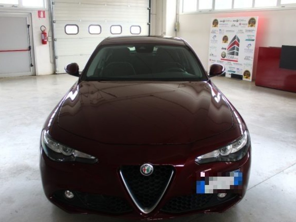 ALFA ROMEO Giulia (2016) Giulia 2.2 Turbodiesel 150 CV AT8 Business