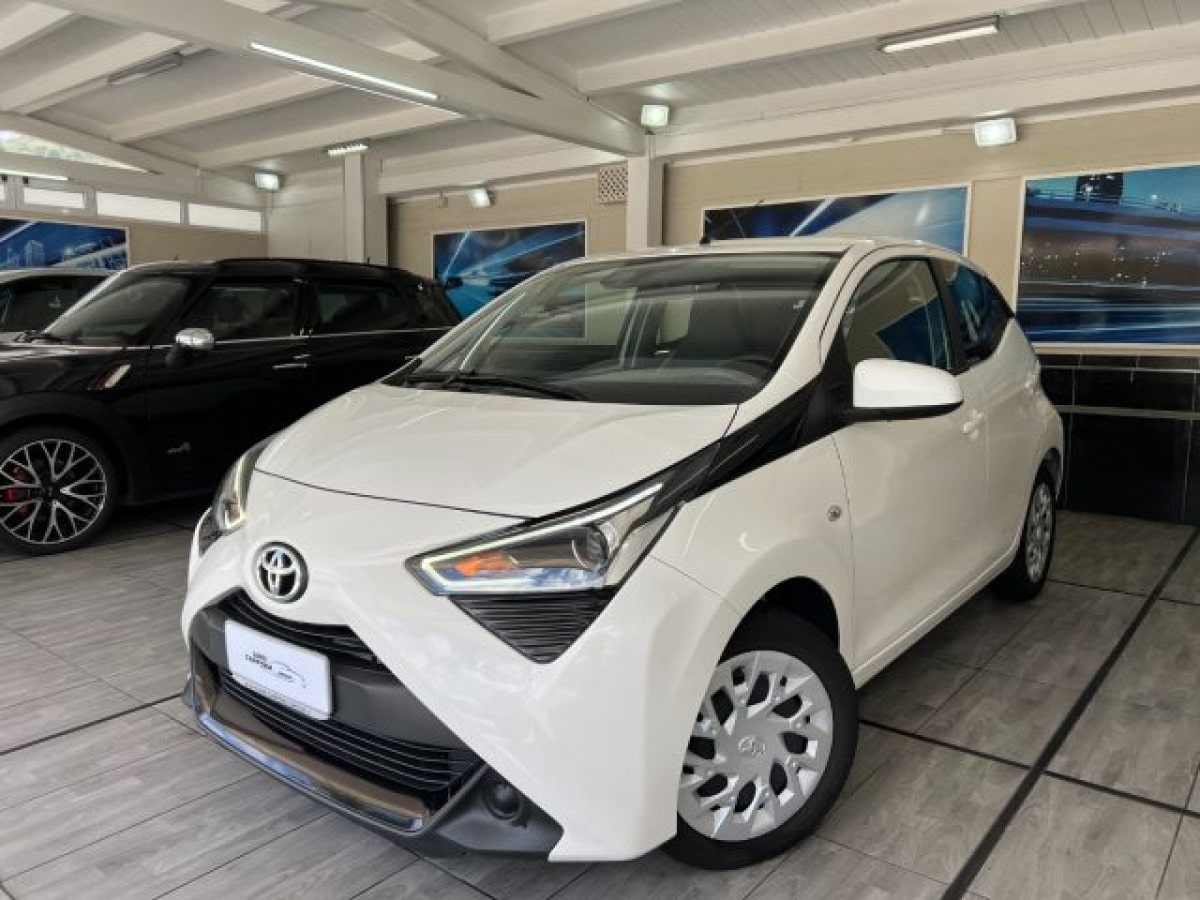 TOYOTA Aygo 2ª serie Aygo Connect 1.0 VVT-i 72 CV 5 porte x-cool