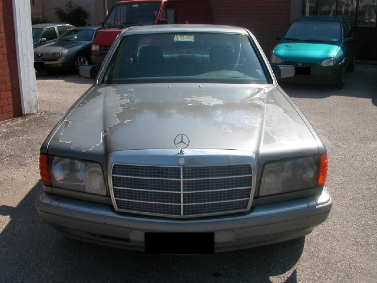 MERCEDES Serie S (W126) 300 SE