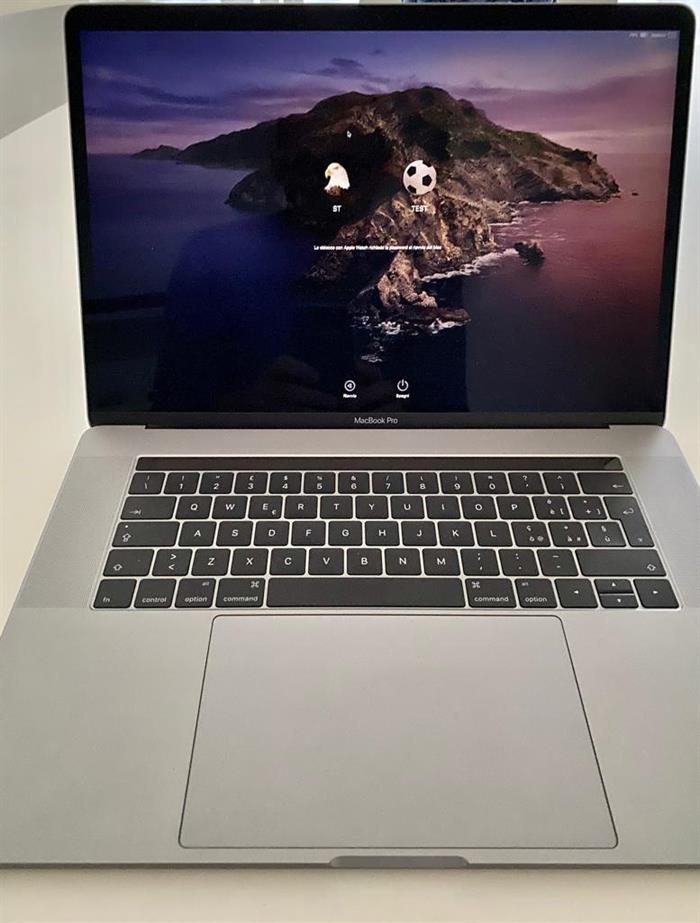 MACBOOK PRO 15"