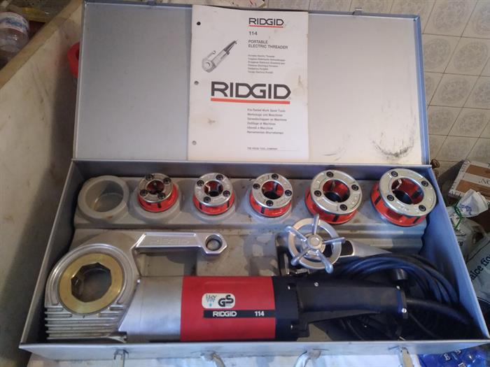 FILETTATRICE PORTATILE RIDGID 114 CON 5 FILIERE 1+1/4" - 1" - 3/4" - 1/2" - 3/8".