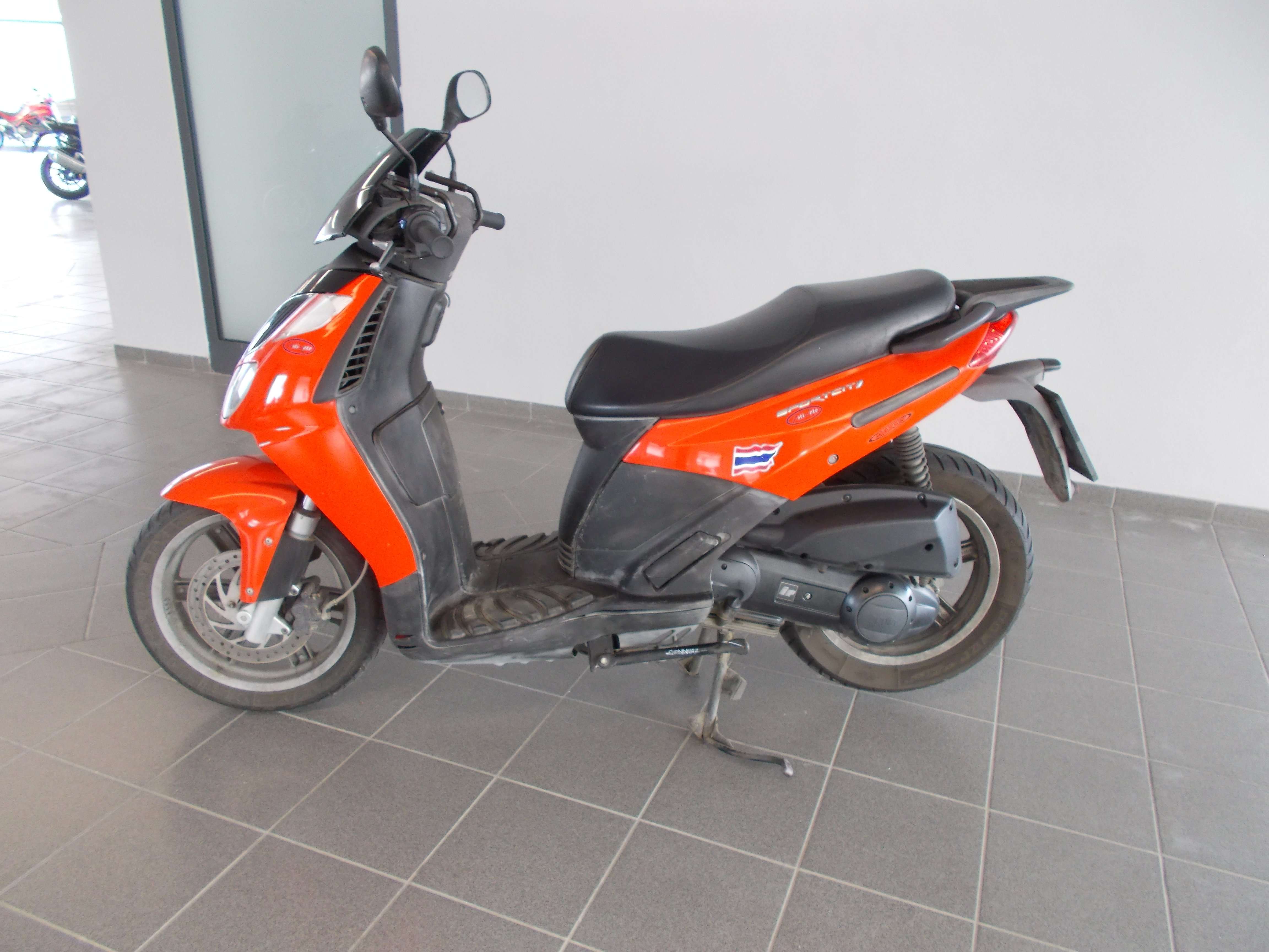 Aprilia Sportcity 200