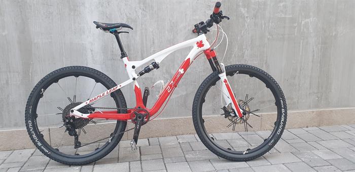 MTB FULL CARBON