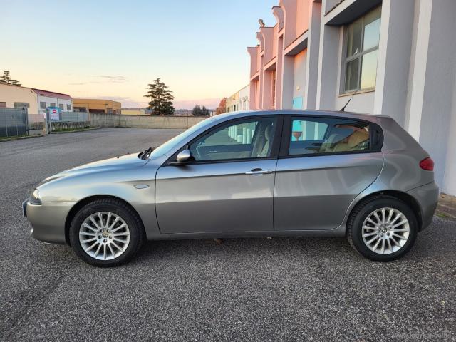 Alfa romeo 147 1.9 jtd 120cv 5p. exclusive