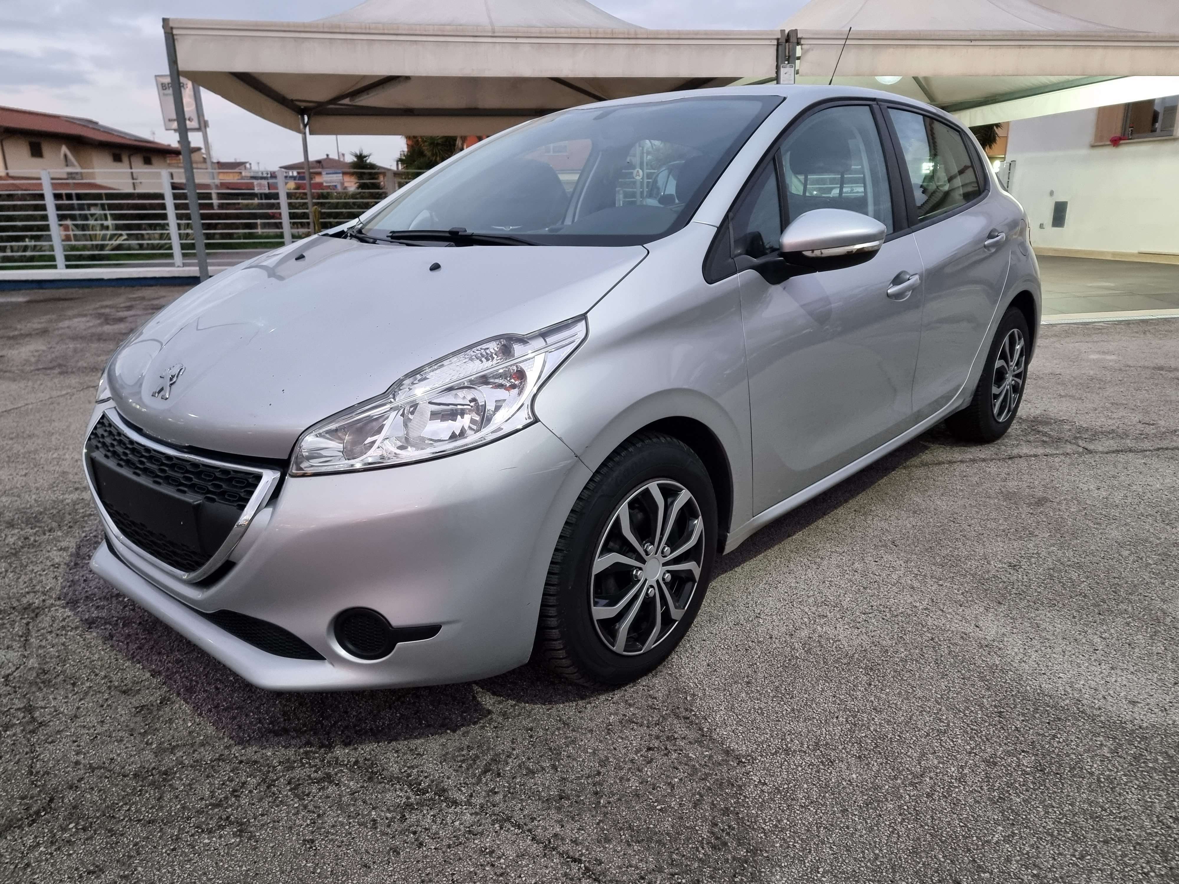 Peugeot 2085p 1.4 hdi 8v Active