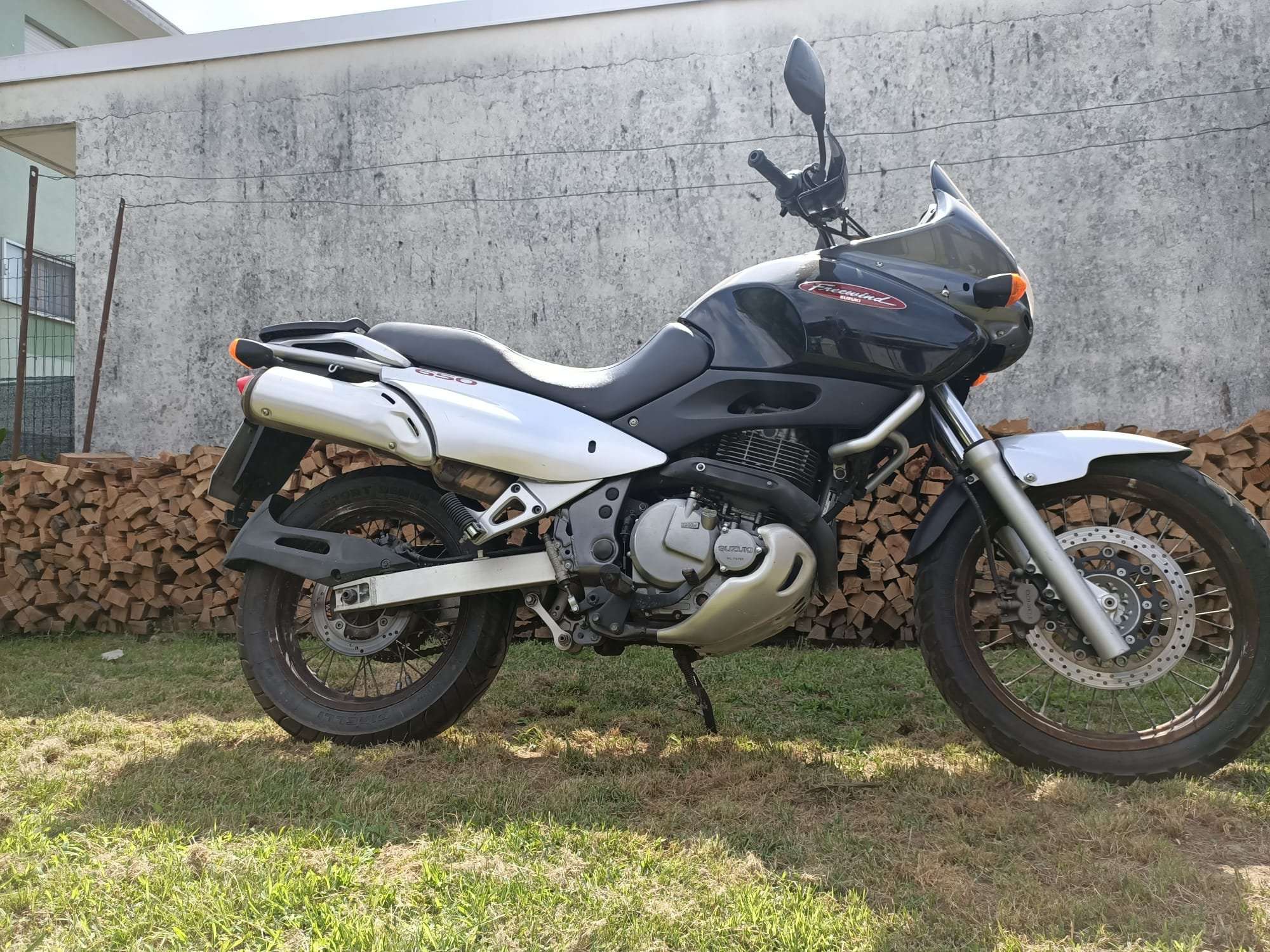 Suzuki XF 650