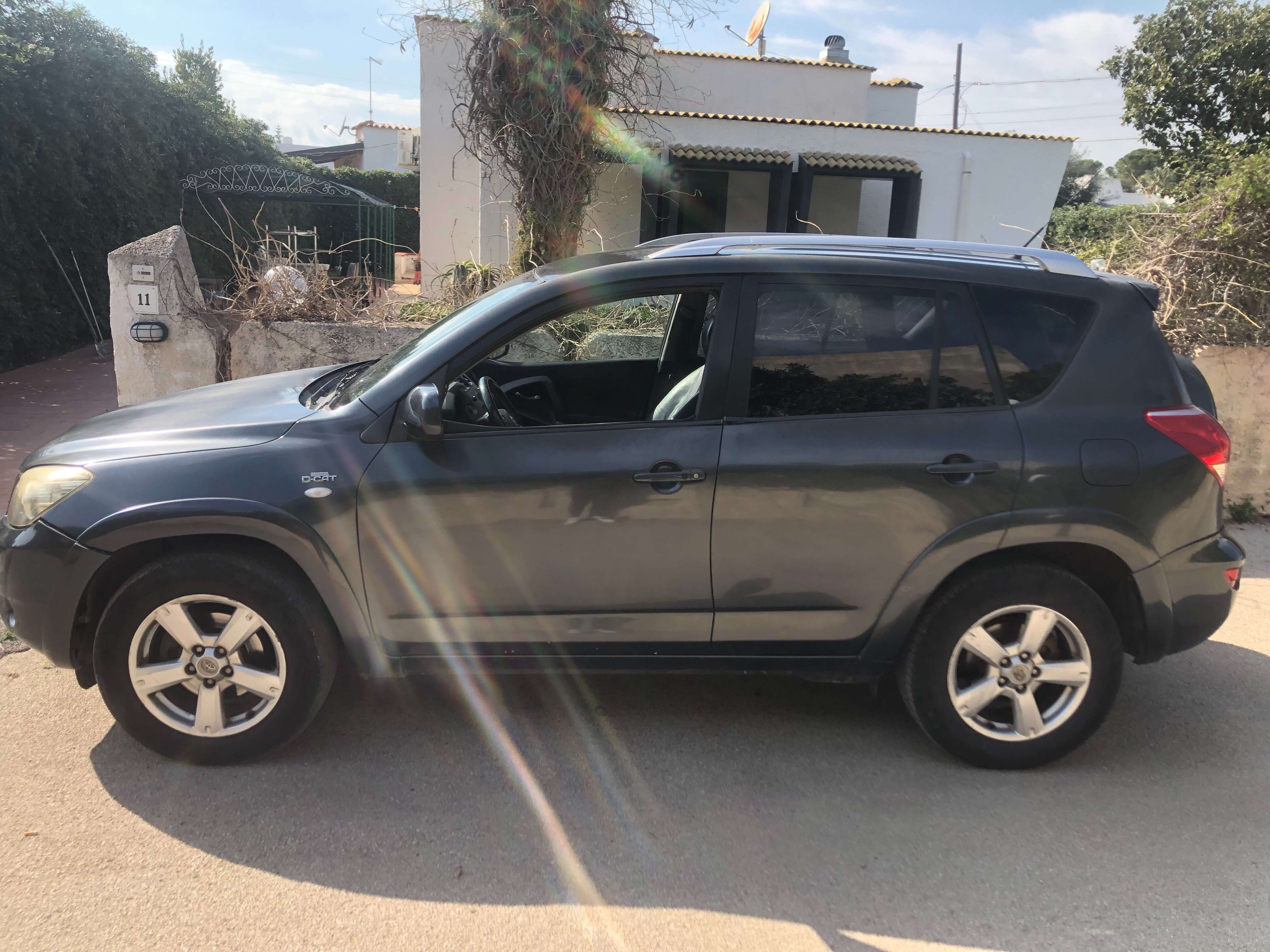 Toyota RAV 4Dcat luxury