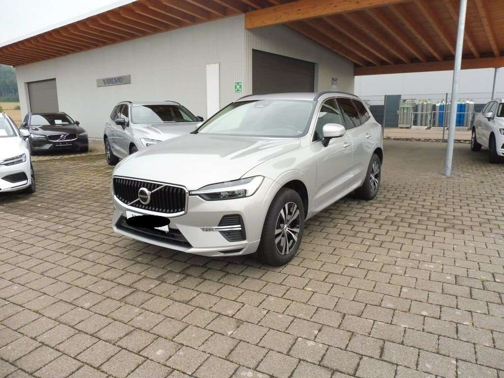 Volvo XC602.0 B4  Momentum