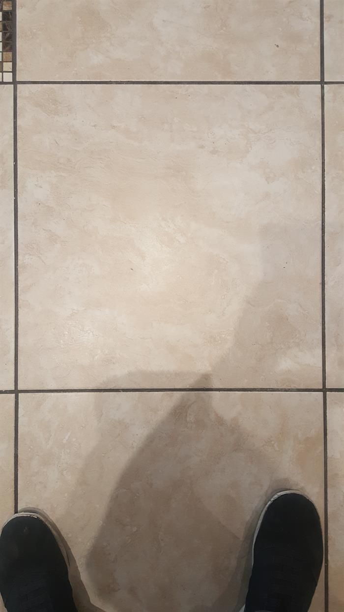 PIASTRELLE 50X50 GRES BEIGE