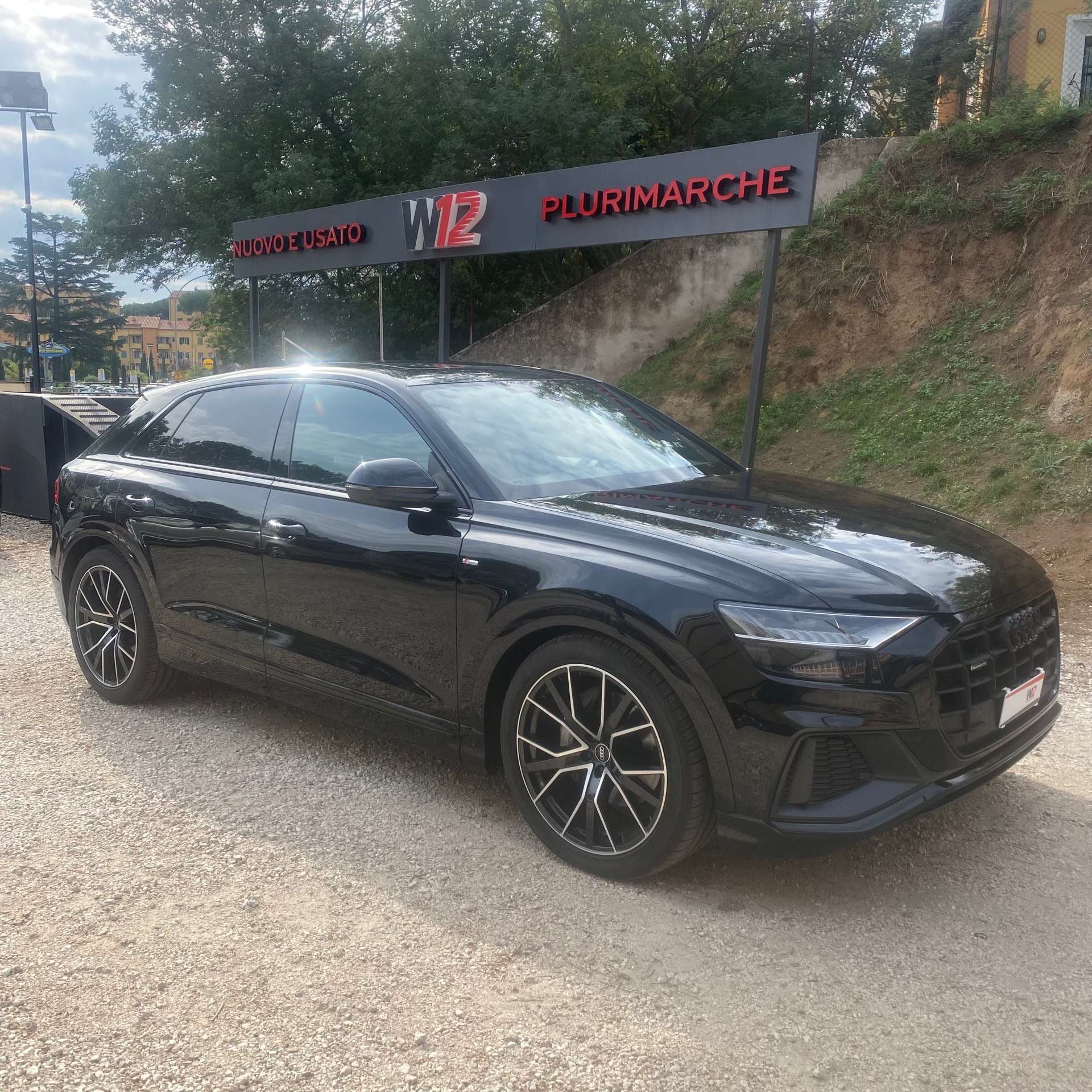 Audi Q8Q8 50 TDI HYBRID 286CV/S LINE/KAM/PAN/22/MATRIX