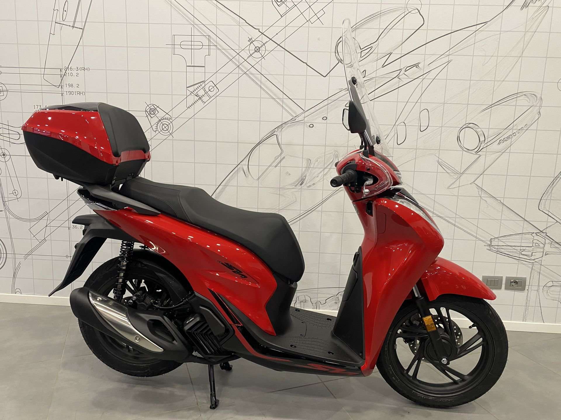 Honda SH 125SPORTY ABS HYPER RED