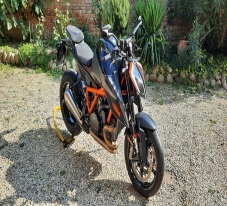 KTM Superduke 1290r (2021) Km 3300